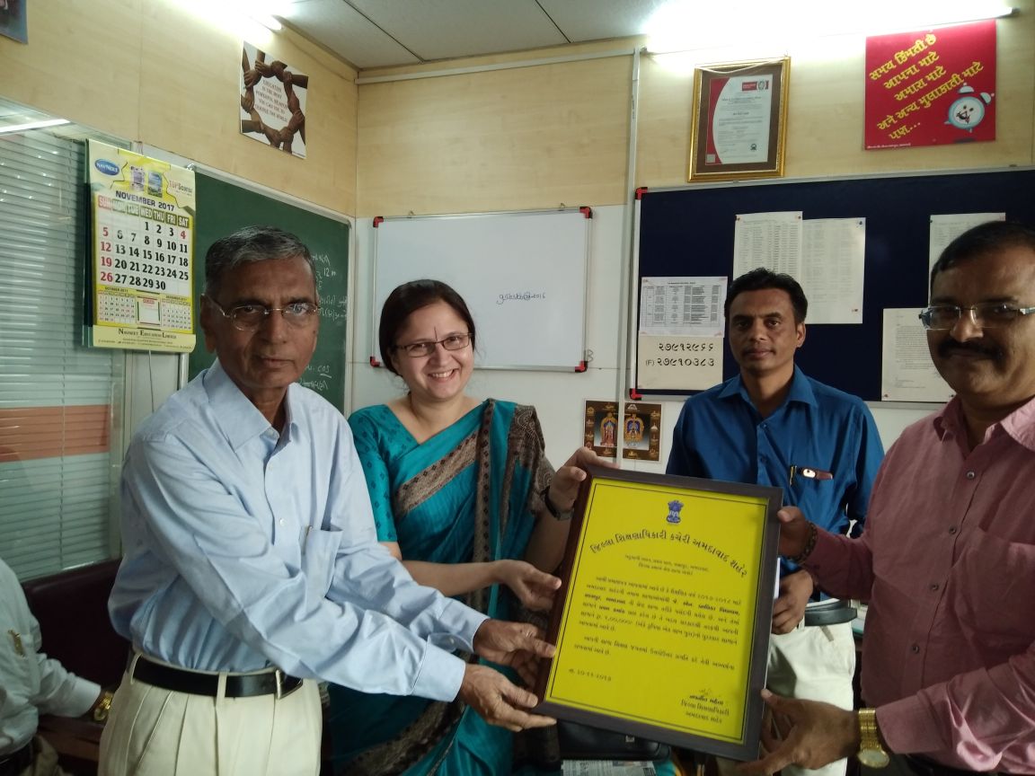 J. N. Balika Vidyalay wins Best School Award – Saraswati Vidya Mandal ...